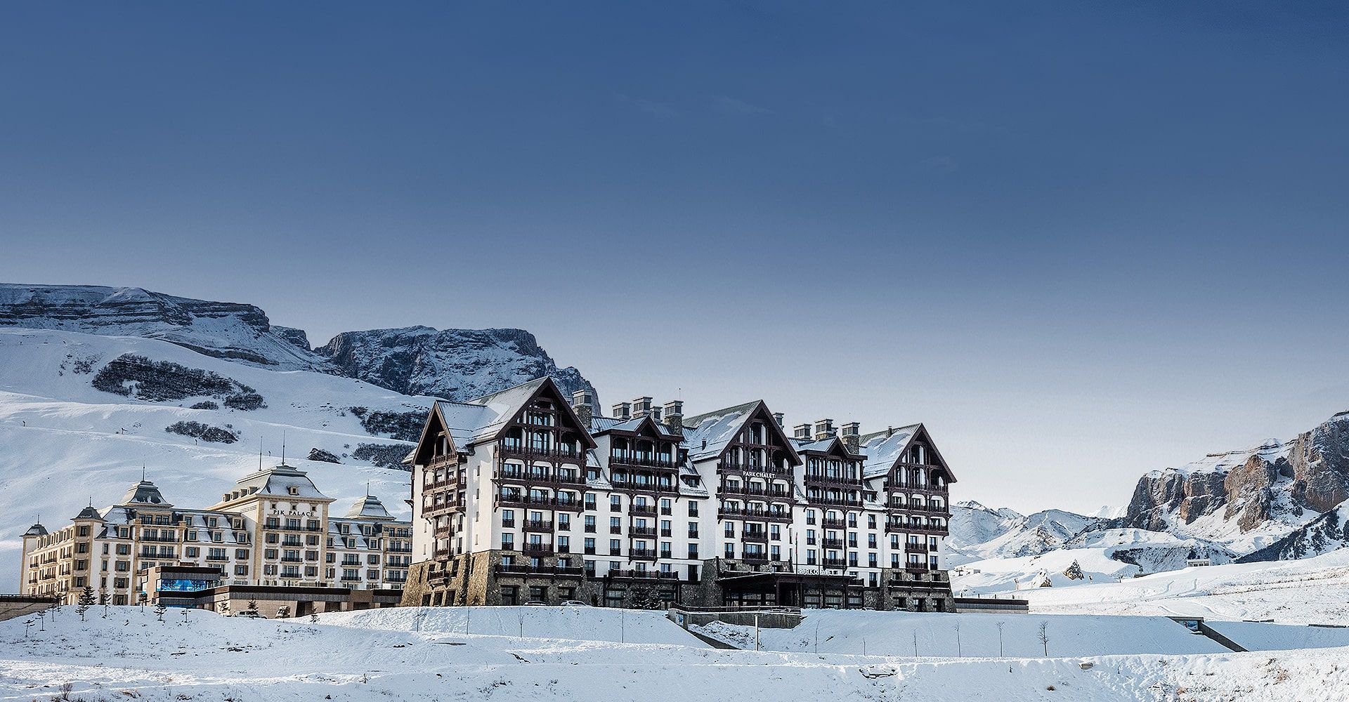 Shahdag Mountain Ski Resorts - Pik Palace & Park Chalet